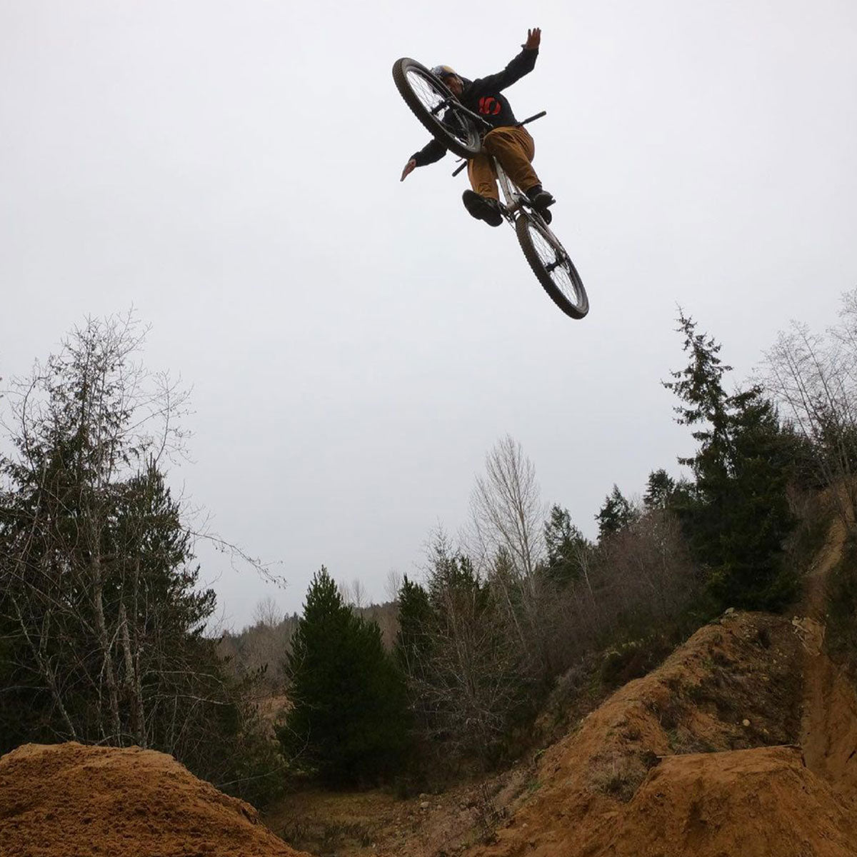 Jump Ahead – Trail Signs